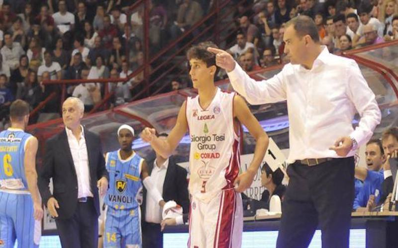 Babbo Paolo raccolta la March Madness Ncaa di Davide Moretti
